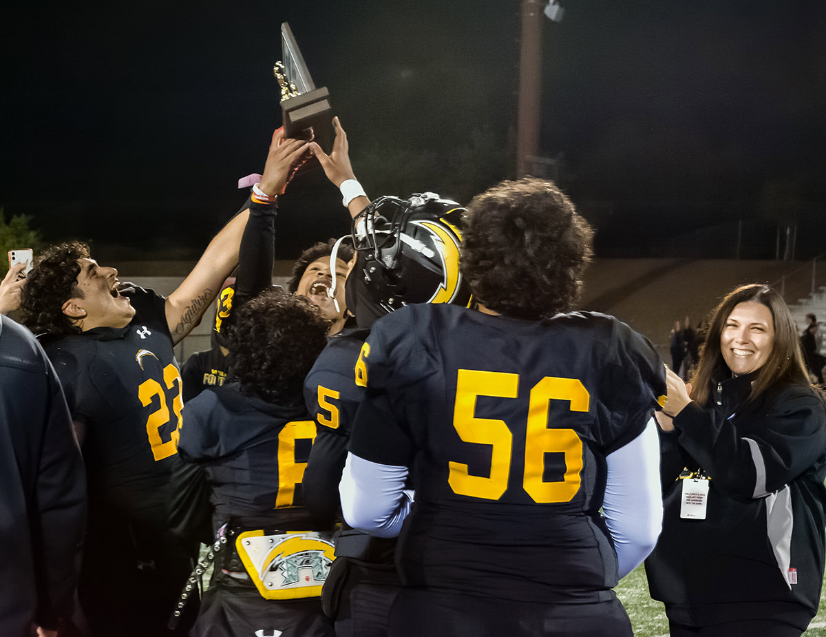 Champion Chargers! Wilcox Knocks off Knights in CCS Title Game - The ...