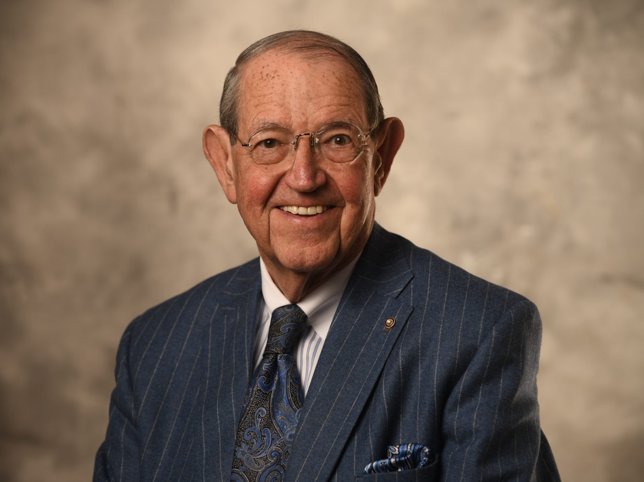 Larry Stone: After Three Decades, Political Paragon Hangs Up His Spurs ...